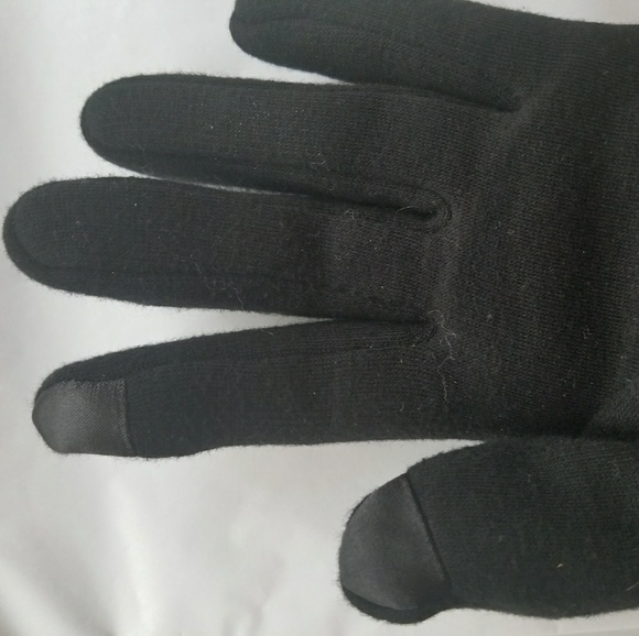 UGG | Accessories | Newugg Cell Phone Gloves | Poshmark